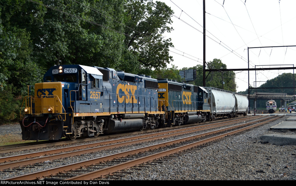 CSX GP38-2 2657 leads C770-17